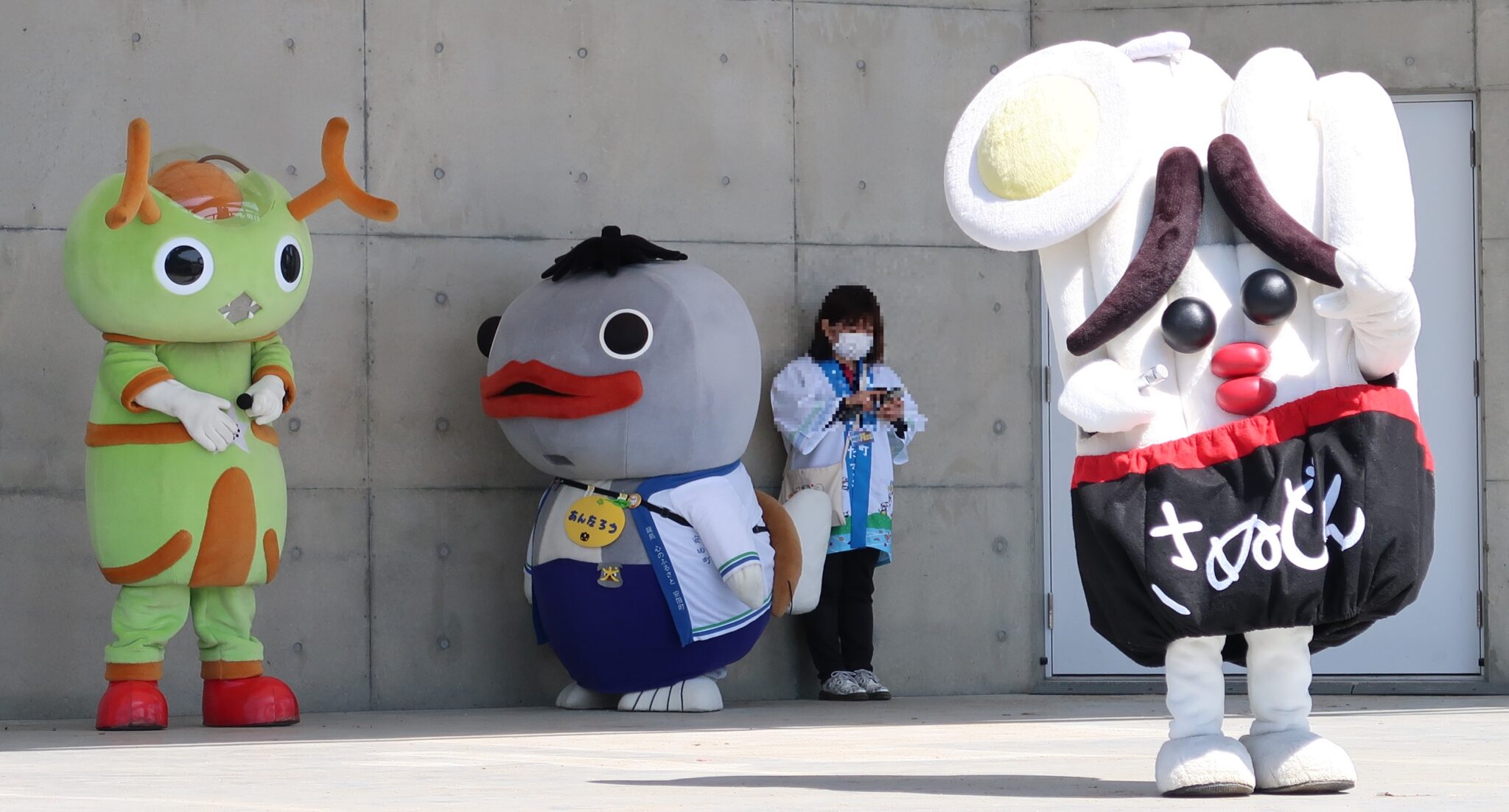「うどんの妖精♪さぬどん」写真集｜ゆるキャラ