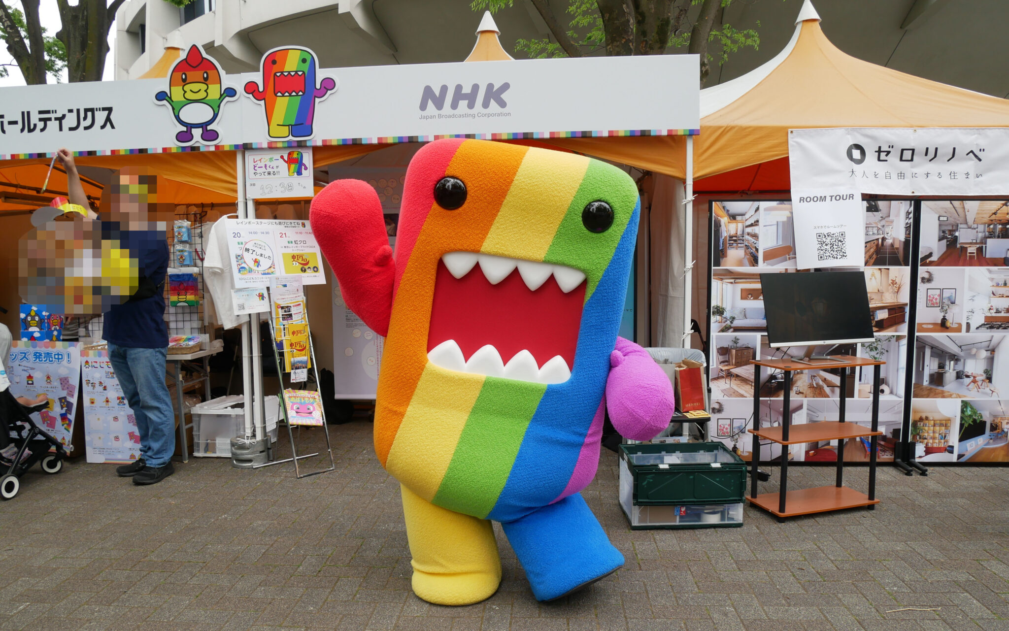 NHKの「どーもくん」と仲間たち写真集｜ゆるキャラ